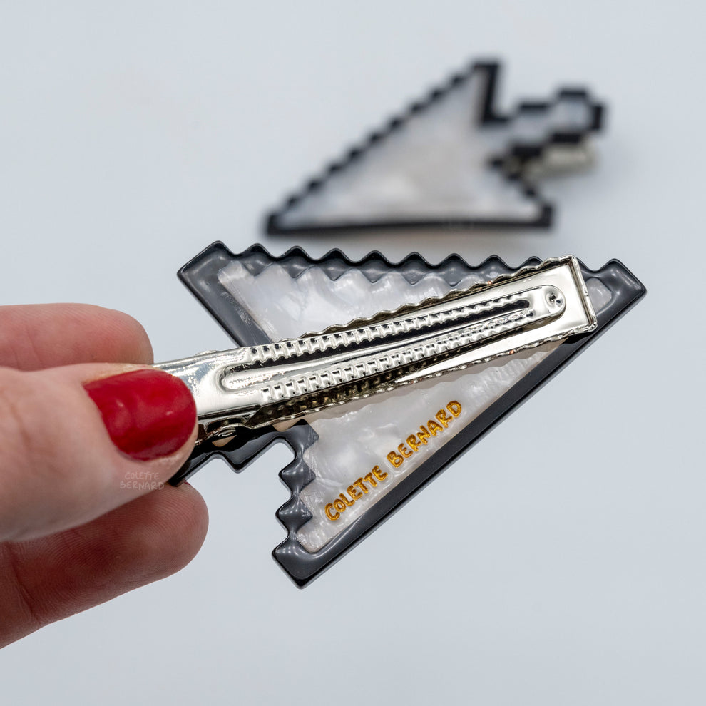 Open media 5 in modal